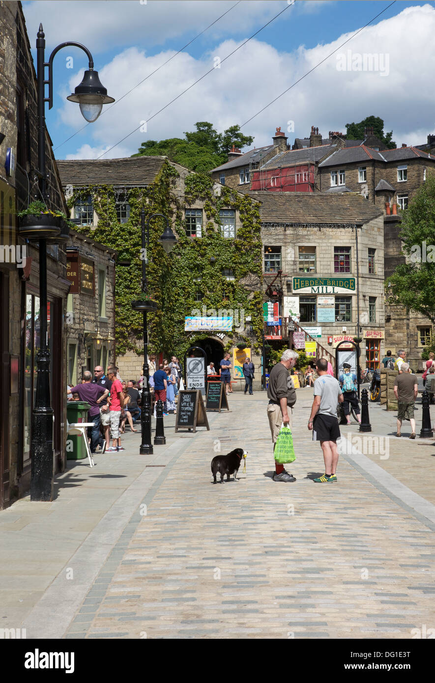 Hebden bridge yorkshire hi-res stock photography and images - Alamy