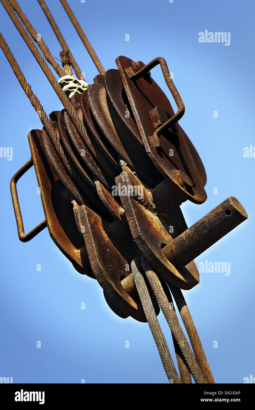 Action Pulleys High Resolution Stock Photography and Images - Alamy