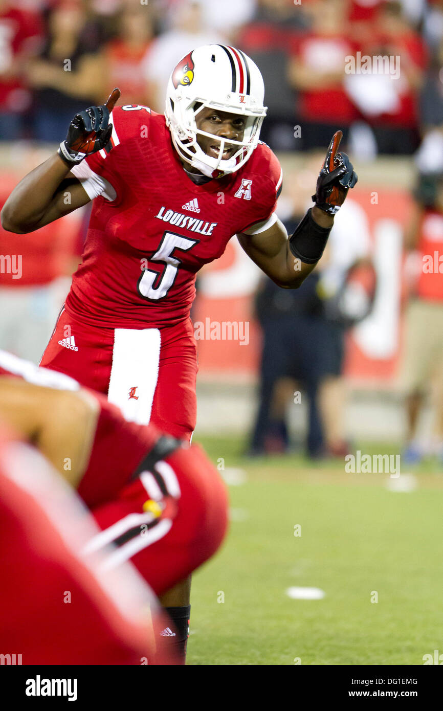 Calling an audible football hi-res stock photography and images - Alamy