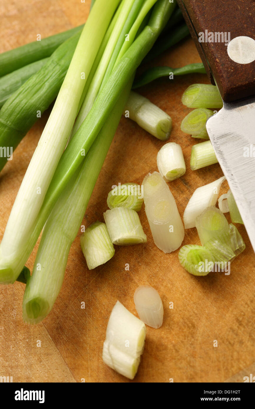Chopped spring onions hi-res stock photography and images - Alamy