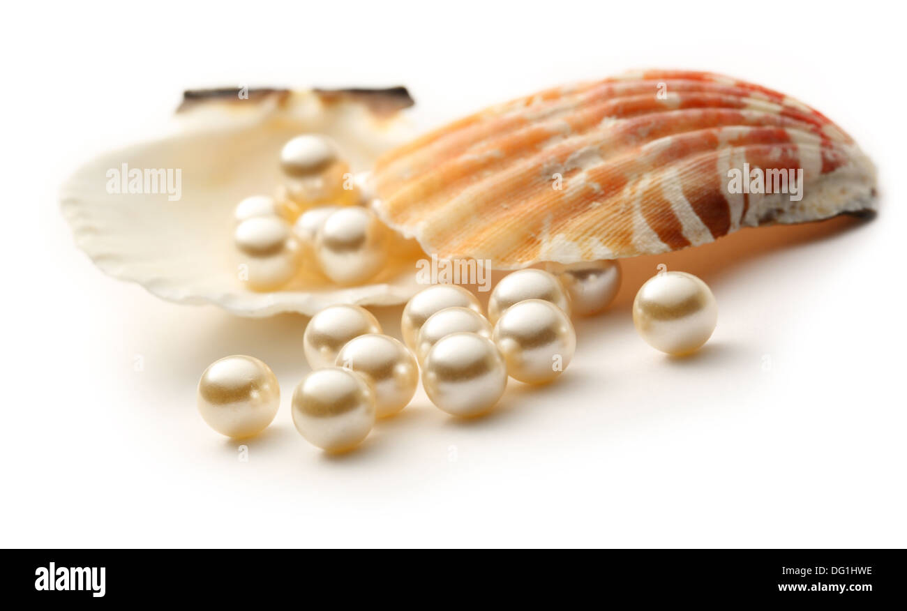 Seashell pearls hi-res stock photography and images - Alamy