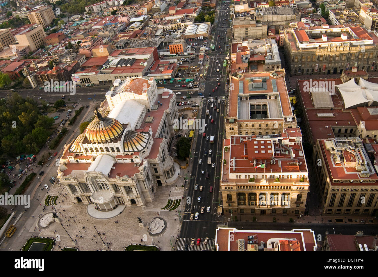 Fine air hi-res stock photography and images - Alamy