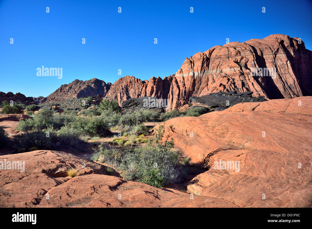 Red sandstone rocks hi-res stock photography and images - Alamy