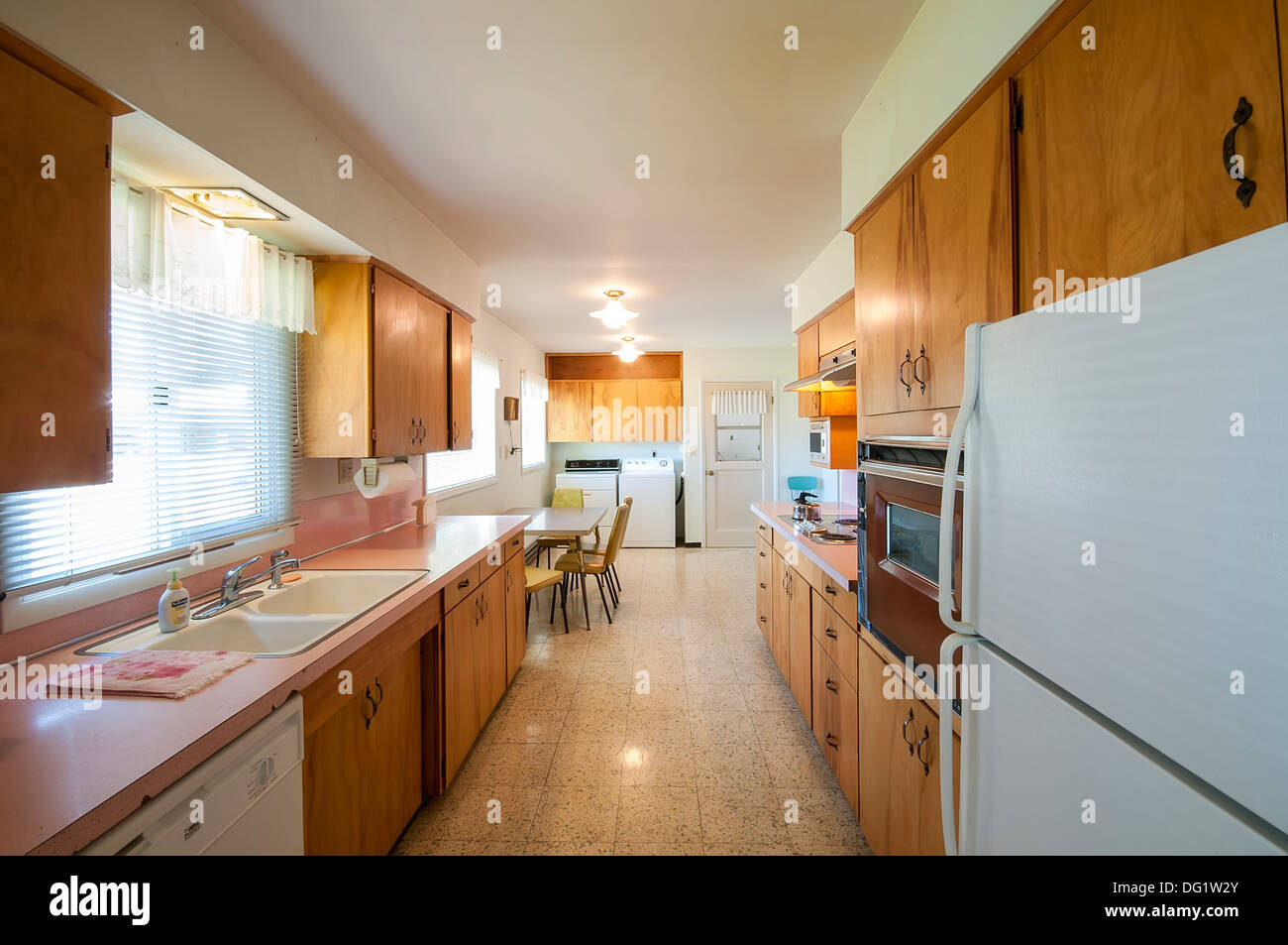 1960s kitchen counters hi-res stock photography and images - Alamy