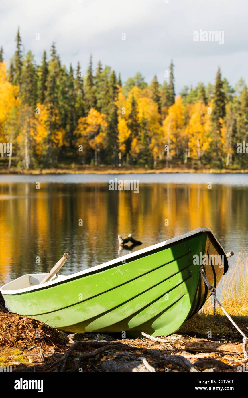 Rough lake hi-res stock photography and images - Alamy