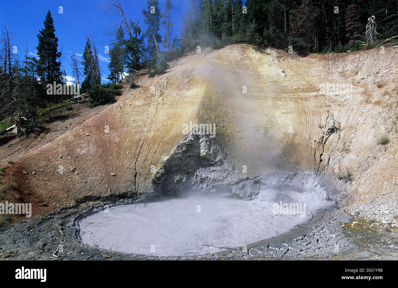 Yellowstone volcano hi-res stock photography and images - Alamy