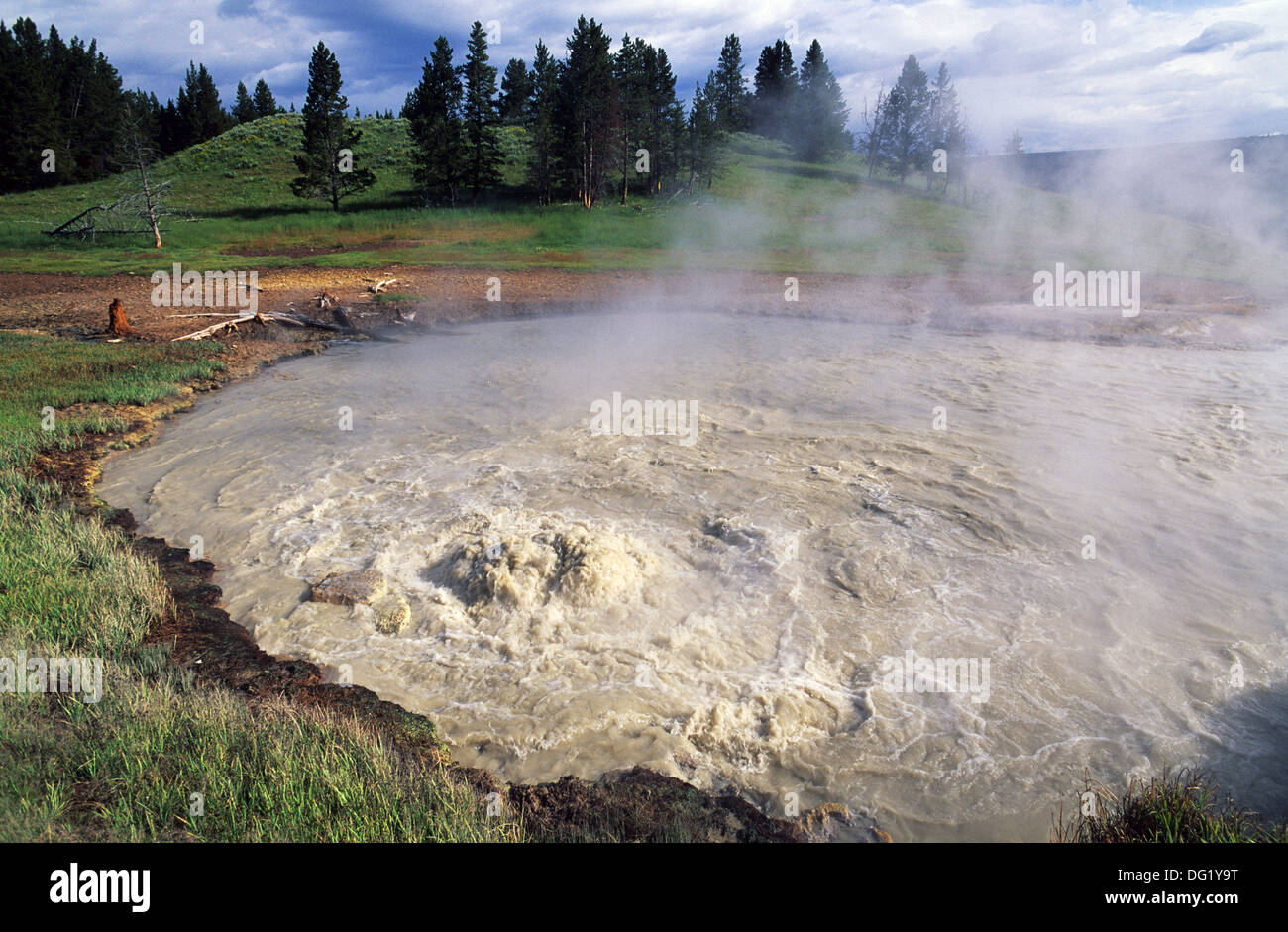 Volcano cauldron hi-res stock photography and images - Alamy