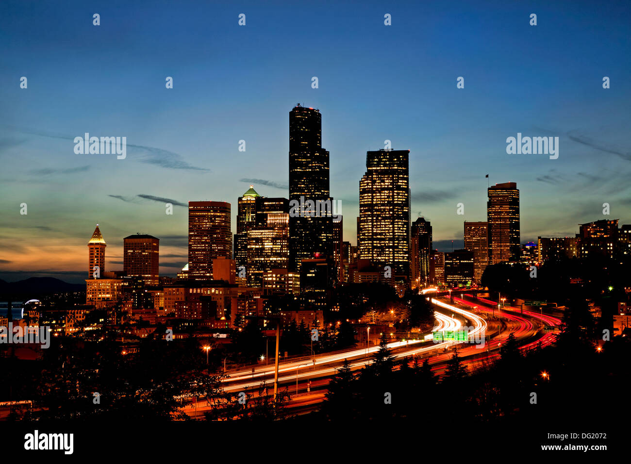 Seattle downtown buildings hi-res stock photography and images - Alamy