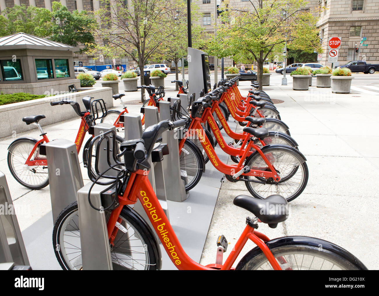 Capital Bikeshare bicycle rental station - Washington, DC USA Stock ...