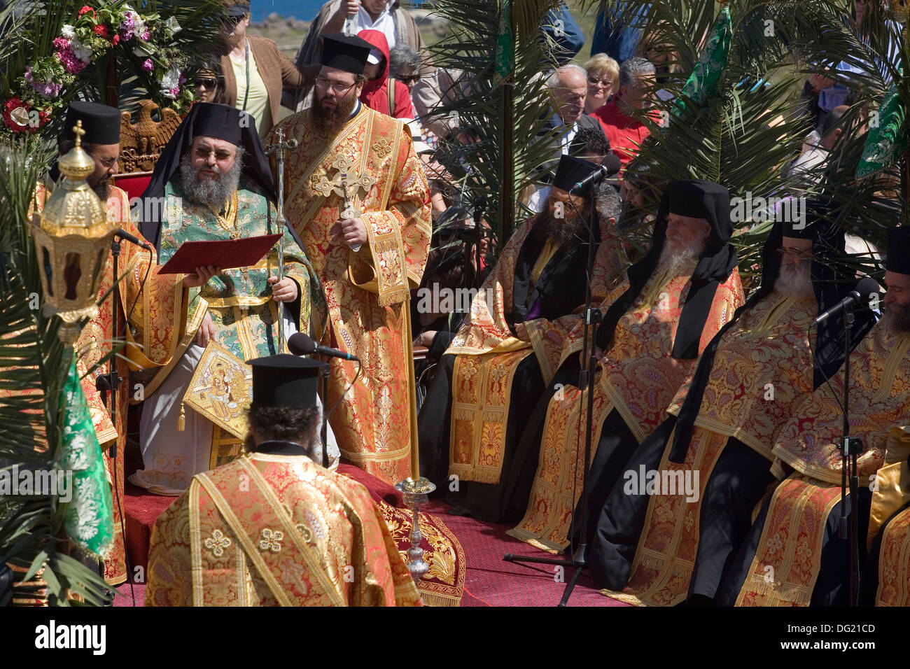 Holy thursday mass hi-res stock photography and images - Alamy