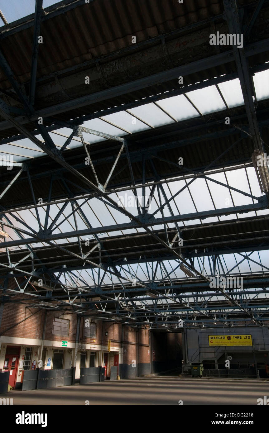 Bus station roof hi-res stock photography and images - Alamy