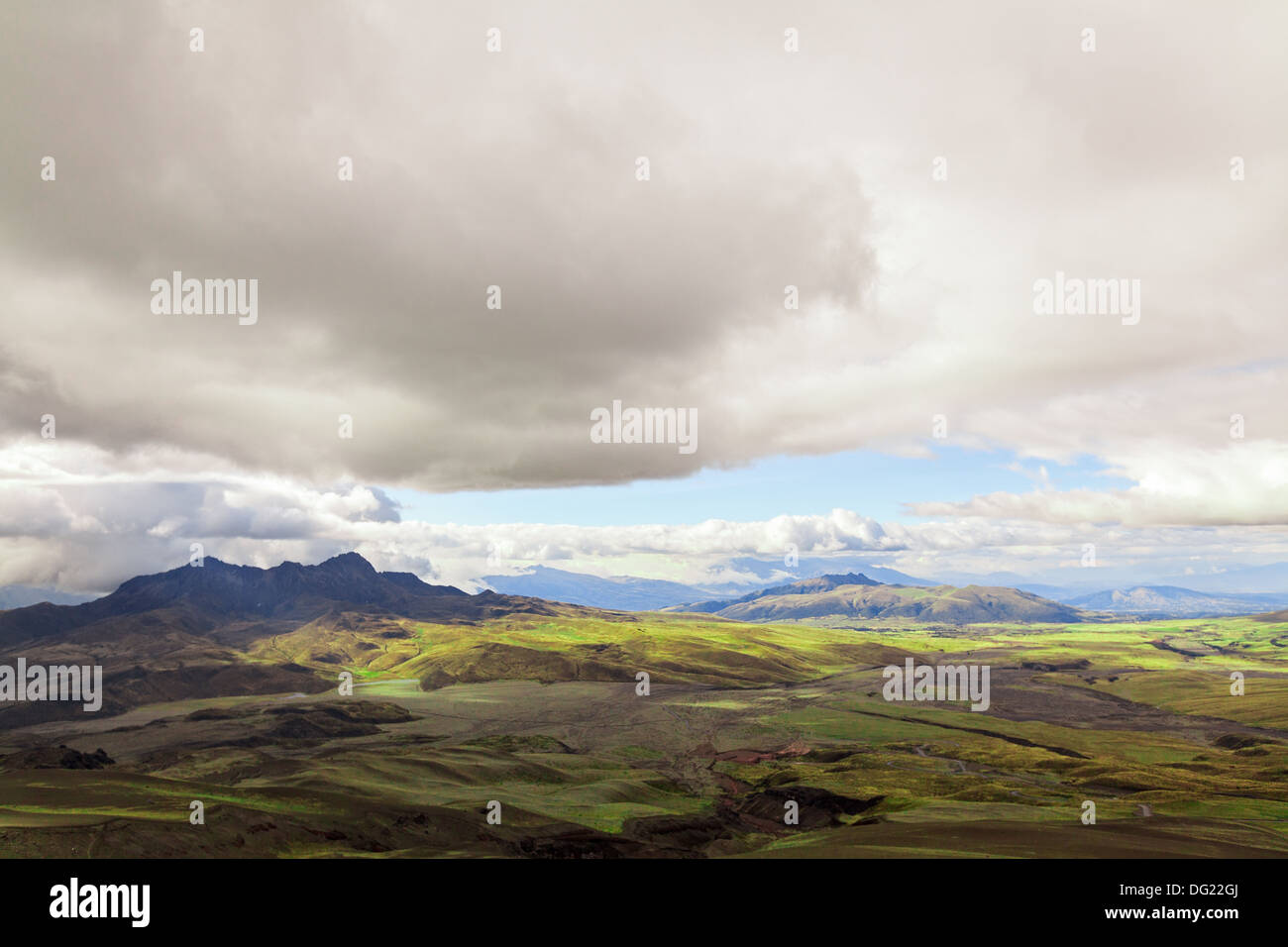Ruminawi Volcano Viewed From Cotopaxi Refugee Ecuador Stock Photo - Alamy