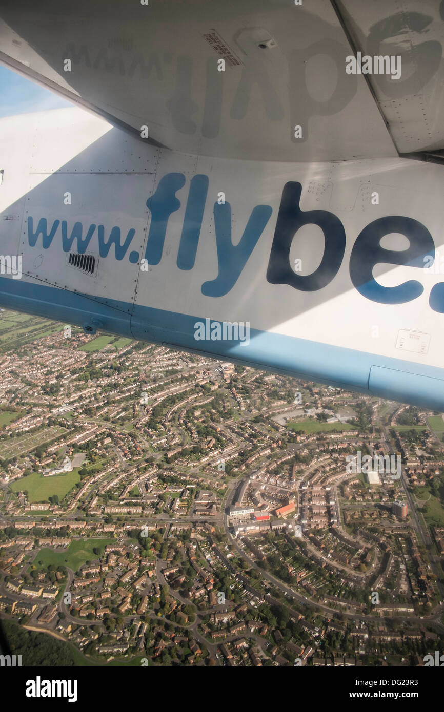 Flybe prop aircraft hi-res stock photography and images - Alamy