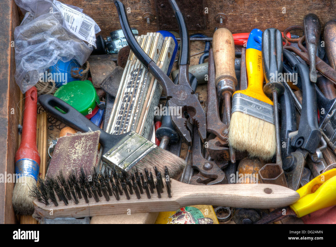 Diy brush tool hi-res stock photography and images - Alamy