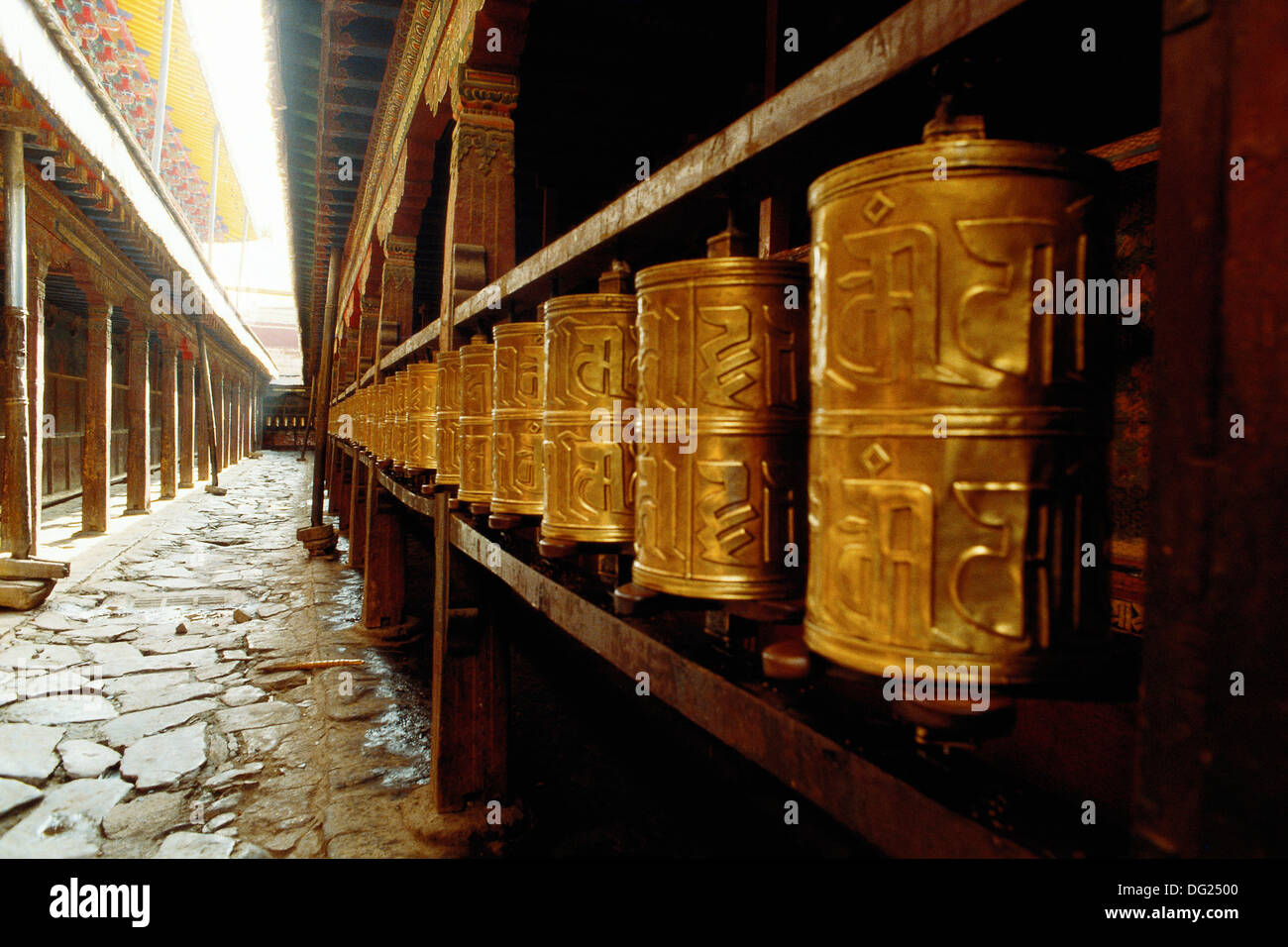 Qinghai taer temple hi-res stock photography and images - Alamy