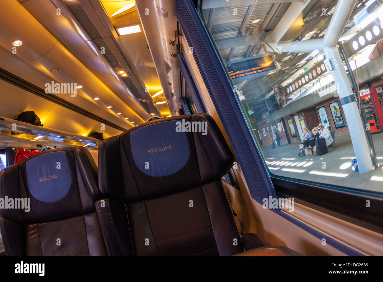First class seats hi-res stock photography and images - Alamy