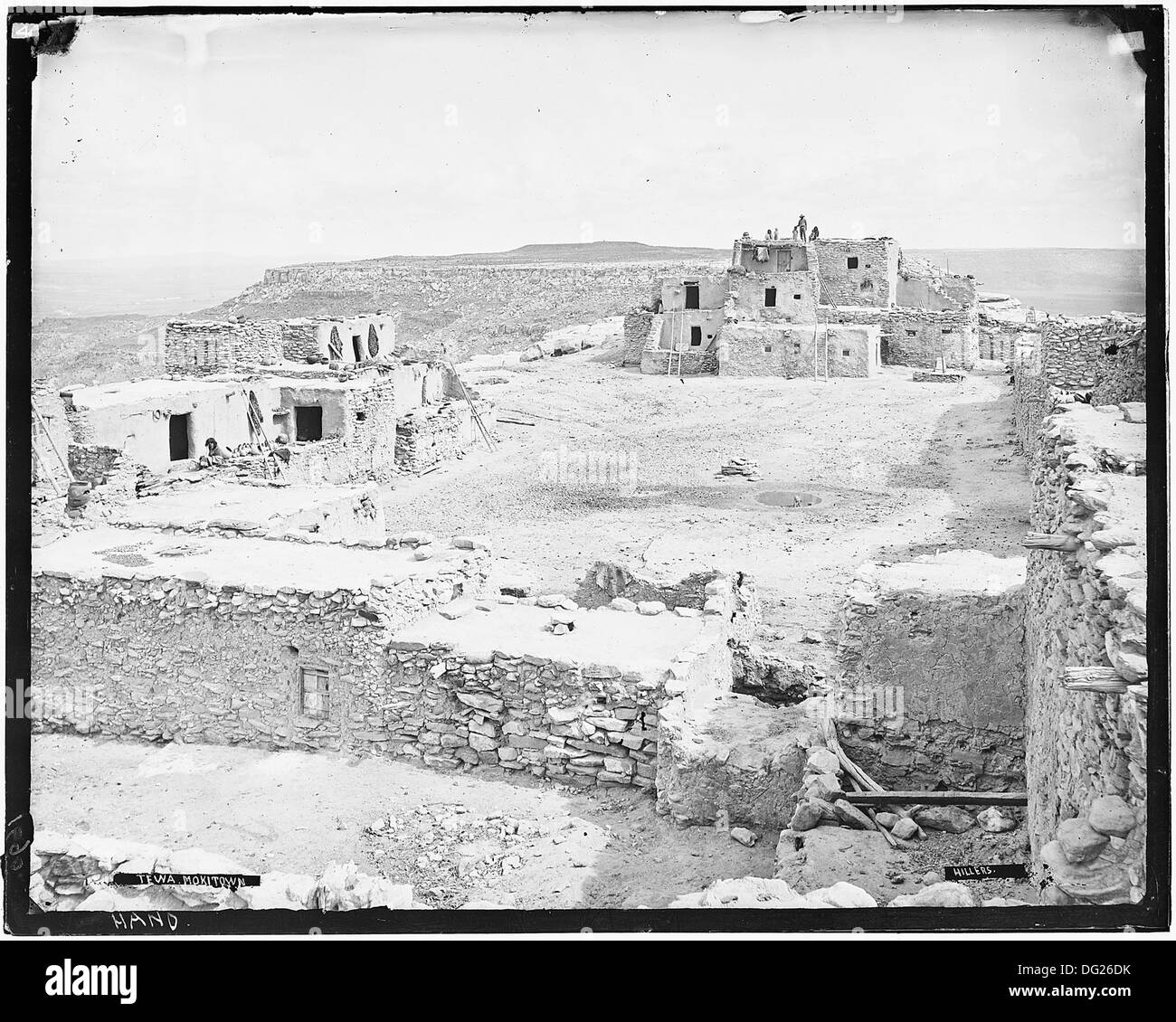Tewa pueblo hi-res stock photography and images - Alamy