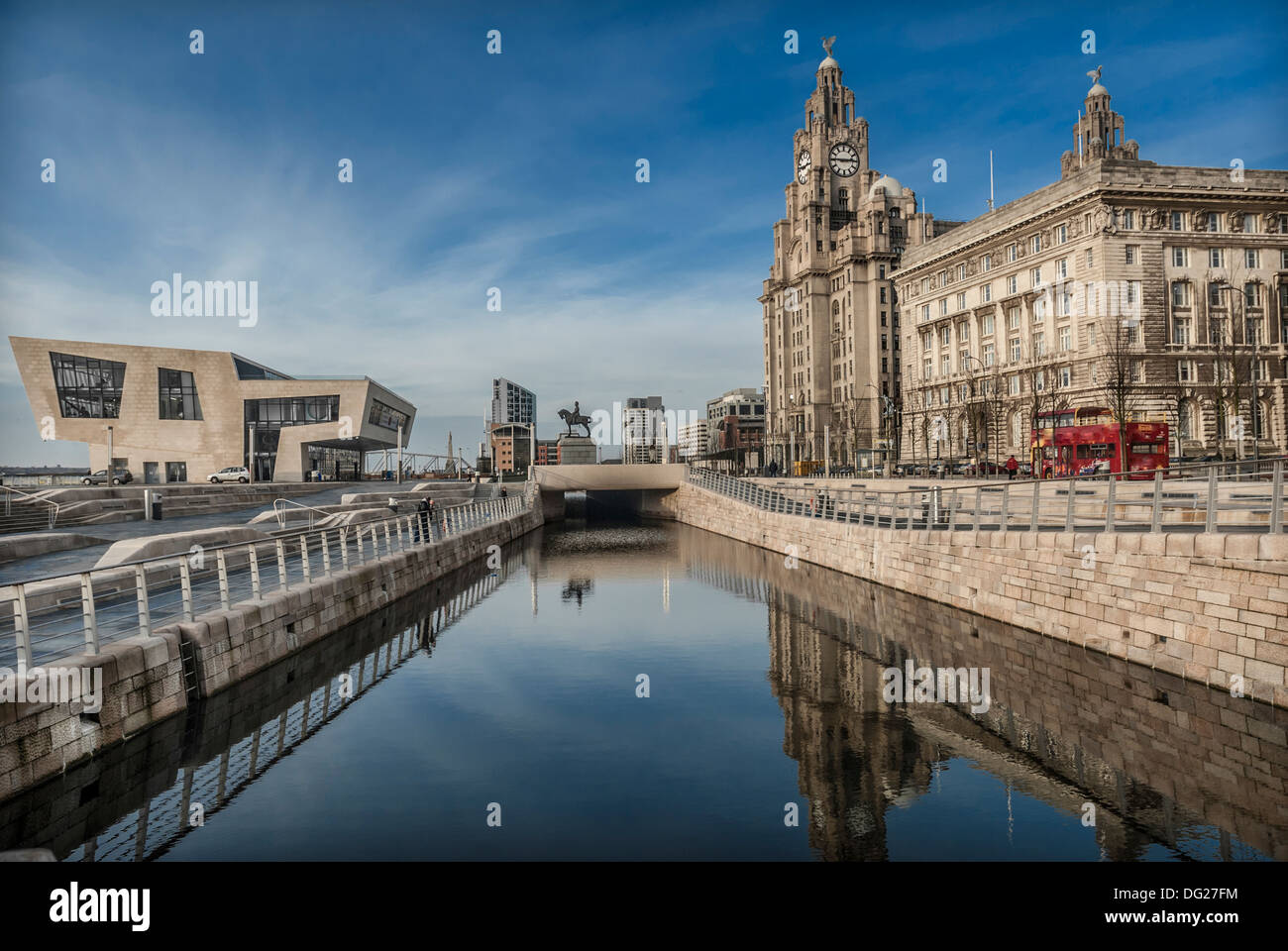 Liverpool water hi-res stock photography and images - Alamy