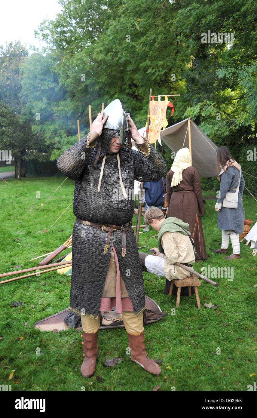 - Battle Sussex UK 12 October 2013 - Members of the Regia Anglorum ...