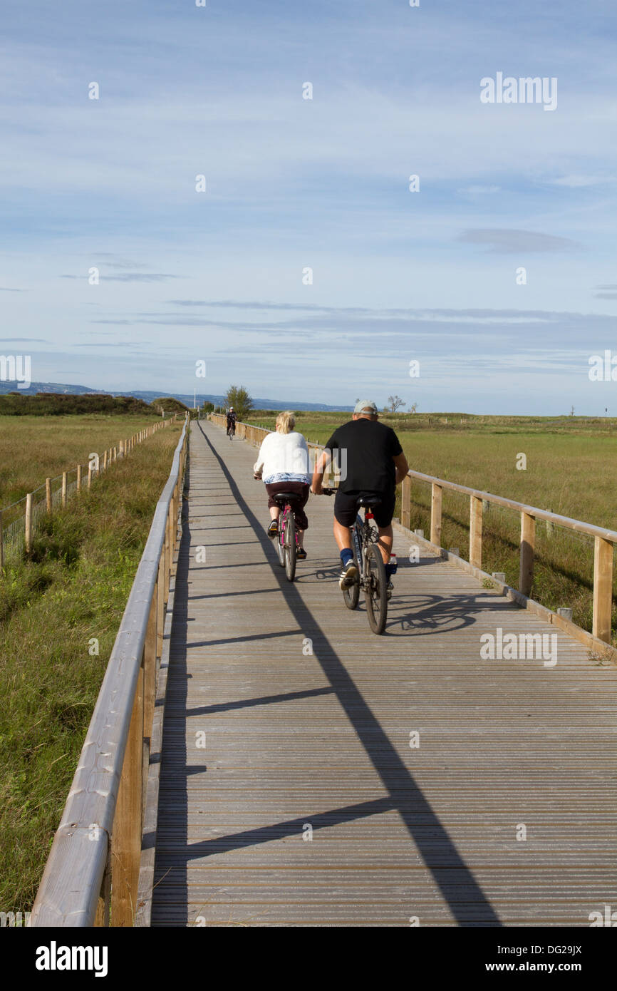 Burton to Flintshire Sustrans cycle path NCN 5 Stock Photo - Alamy