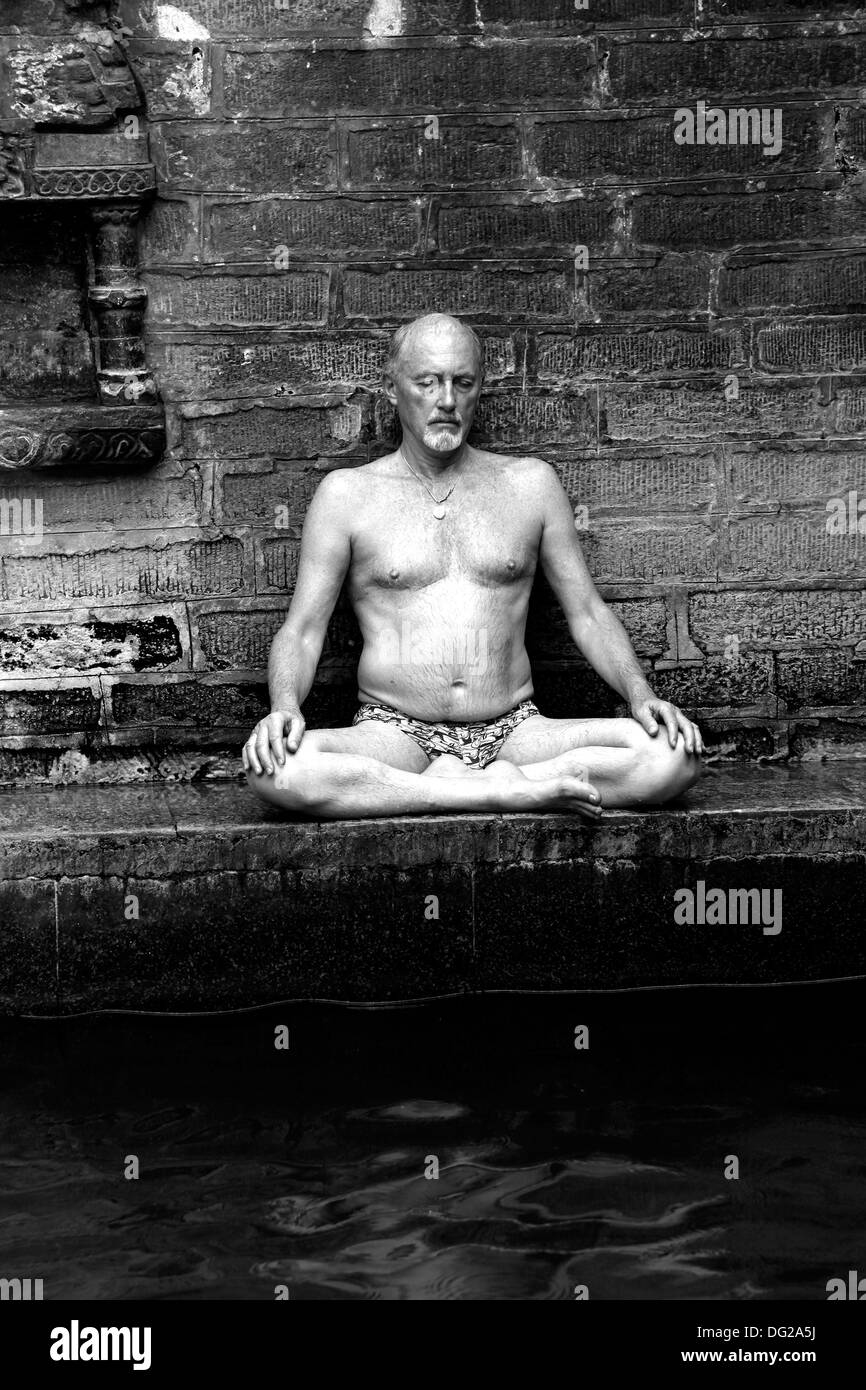 Yoga india man Black and White Stock Photos & Images - Alamy