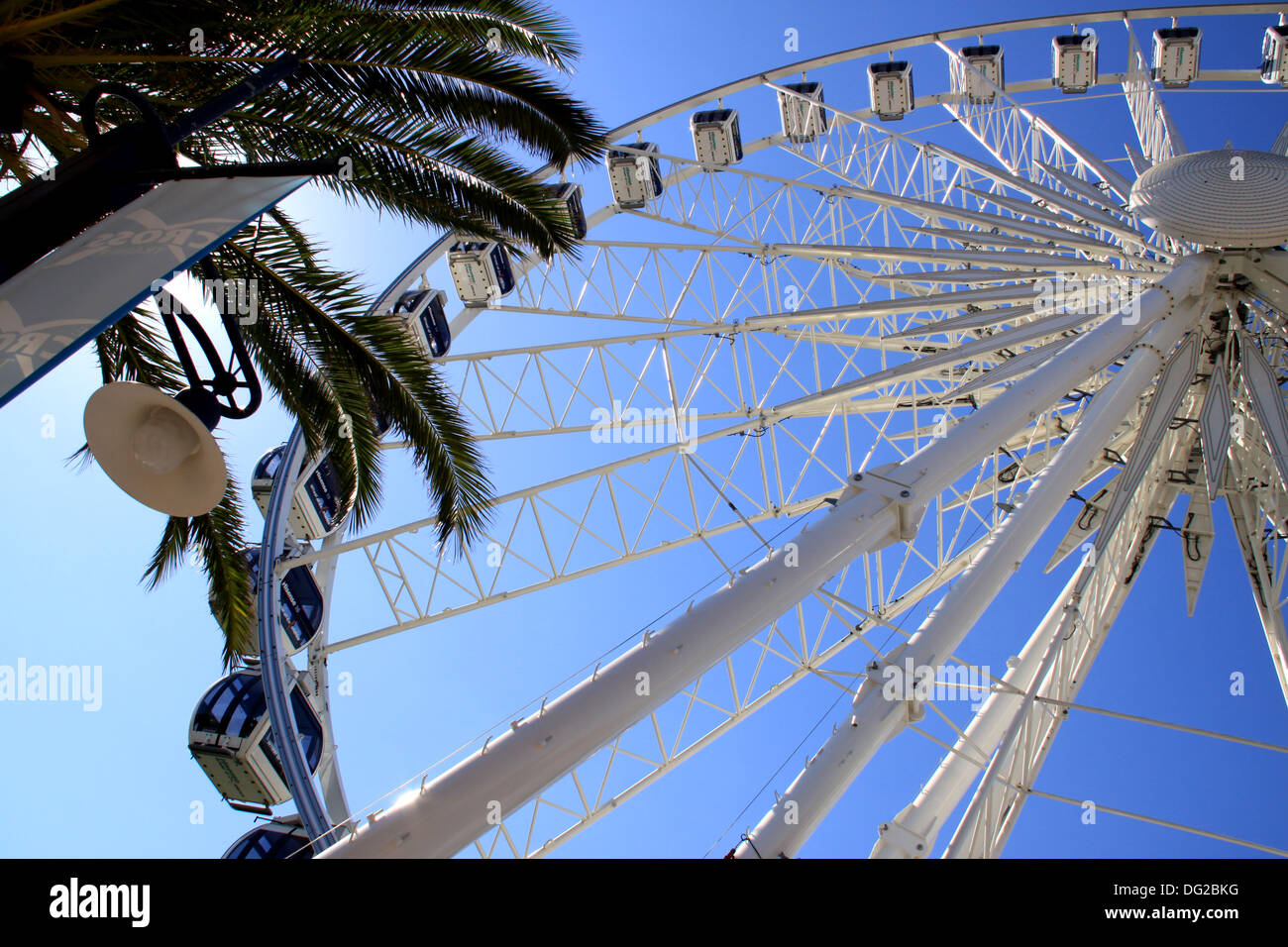 Giant ferris wheel Stock Photo - Alamy