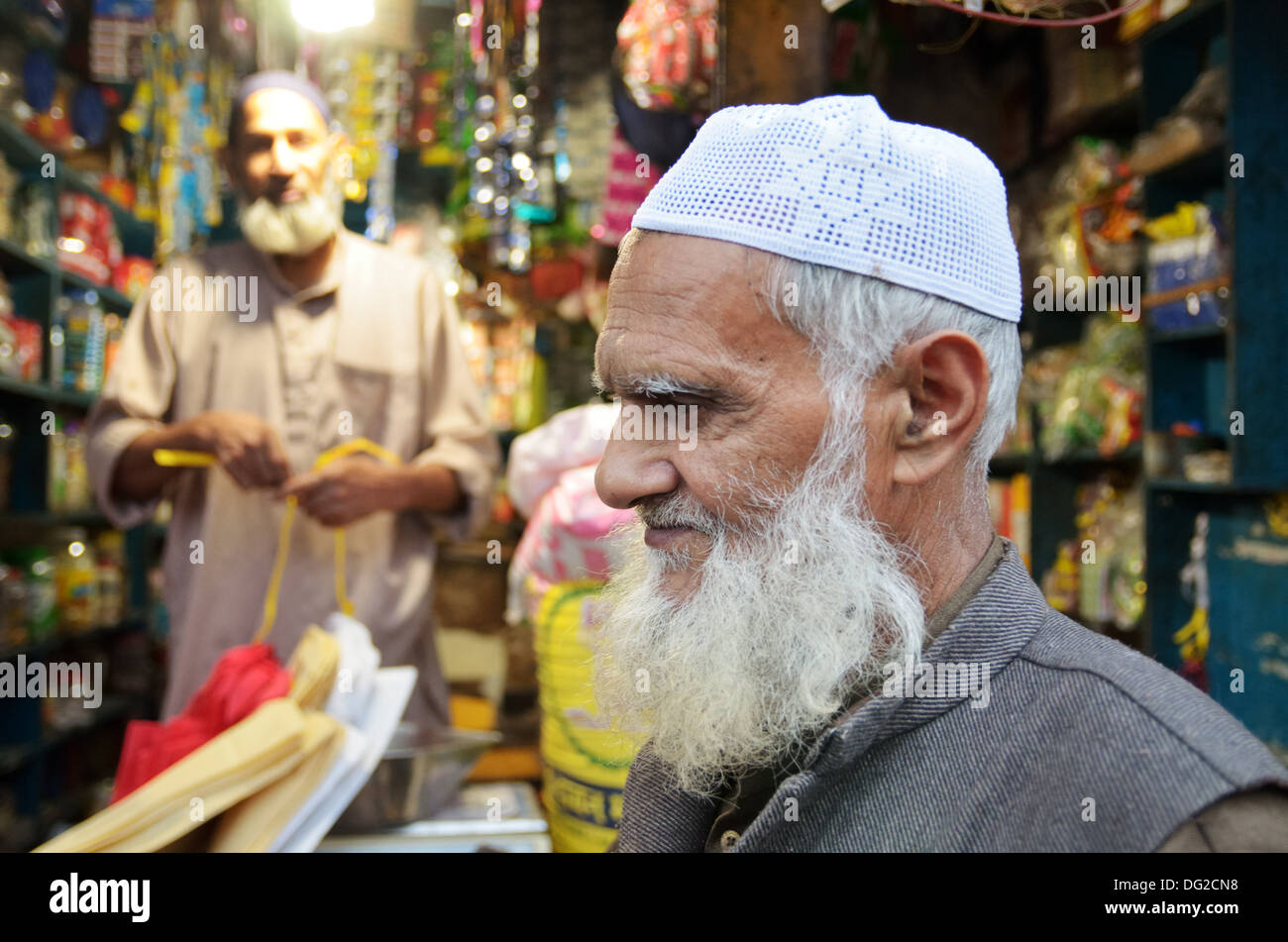 Muslims in indian subcontinent hi-res stock photography and images - Alamy
