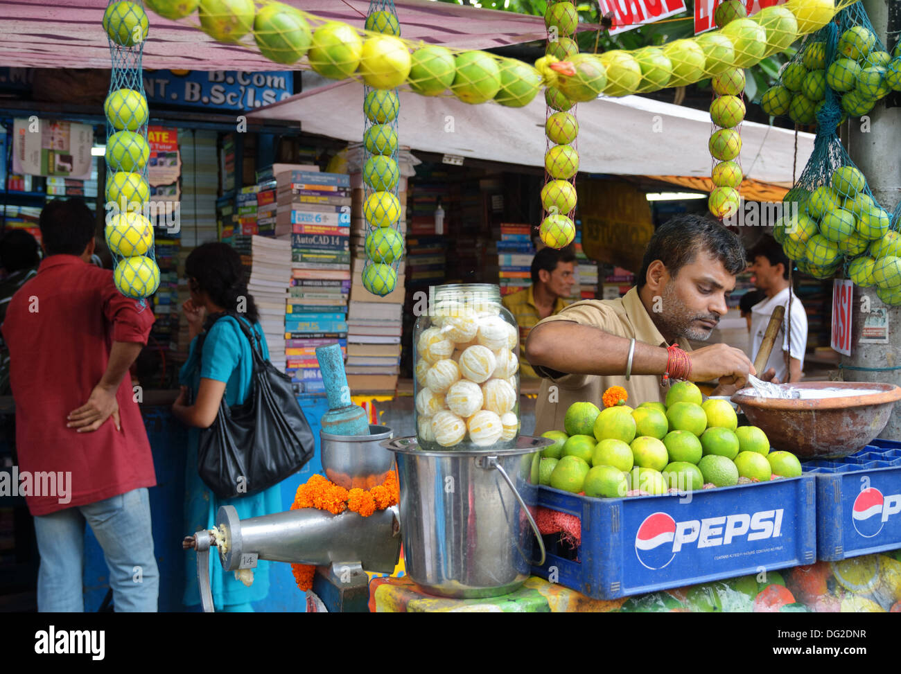 Juice vendor in College Street, Kolkata, India Stock Photo - Alamy