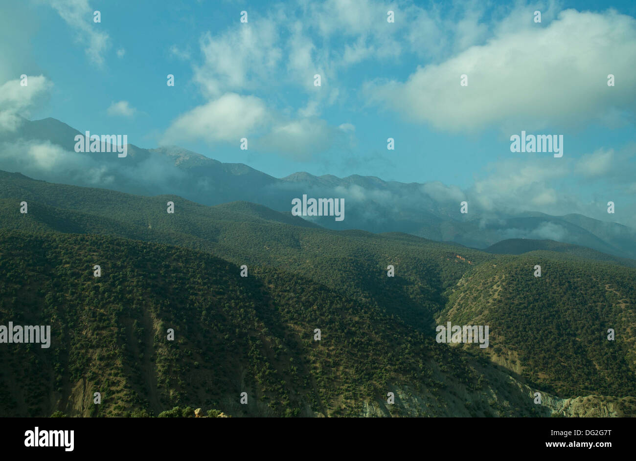 Mountains of atlas hi-res stock photography and images - Alamy