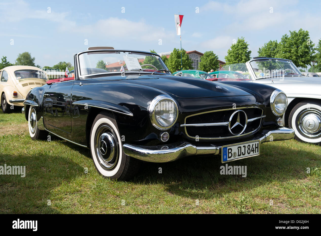 Car Mercedes-Benz 190SL Stock Photo - Alamy