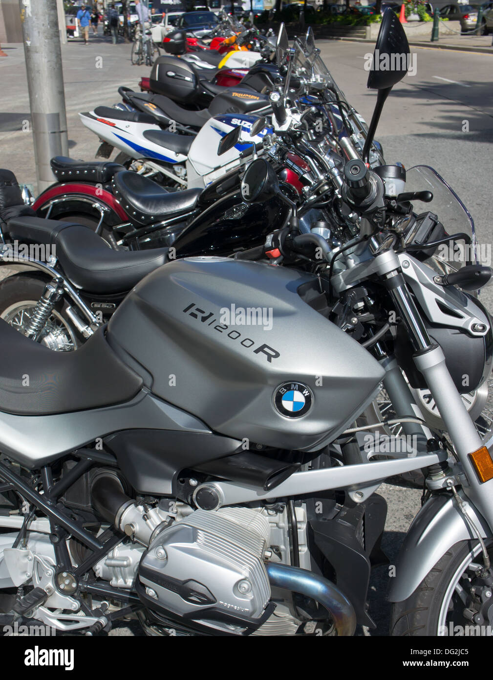 line of parked motorcycles Stock Photo - Alamy