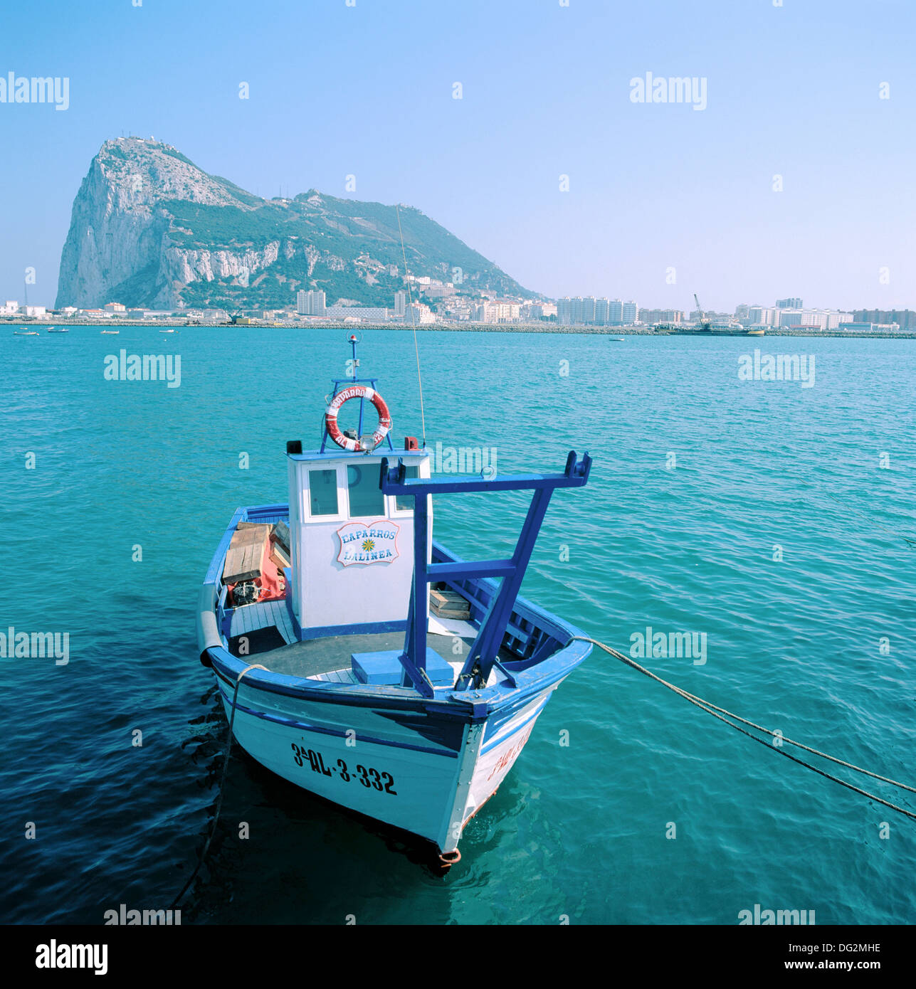 Linea vertical hi-res stock photography and images - Alamy