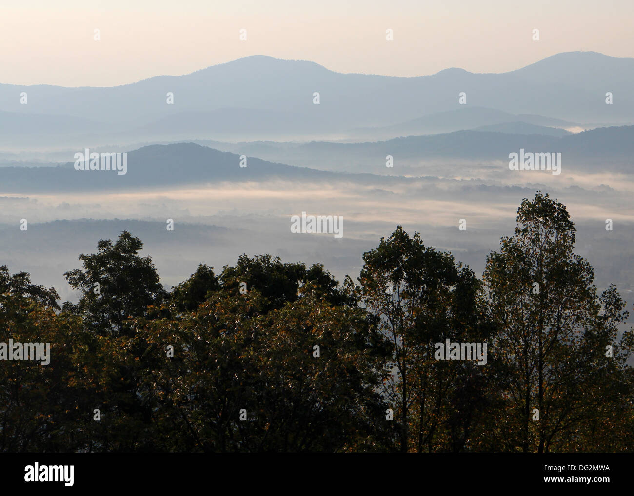 Blue ridge parkway virgina hi-res stock photography and images - Alamy