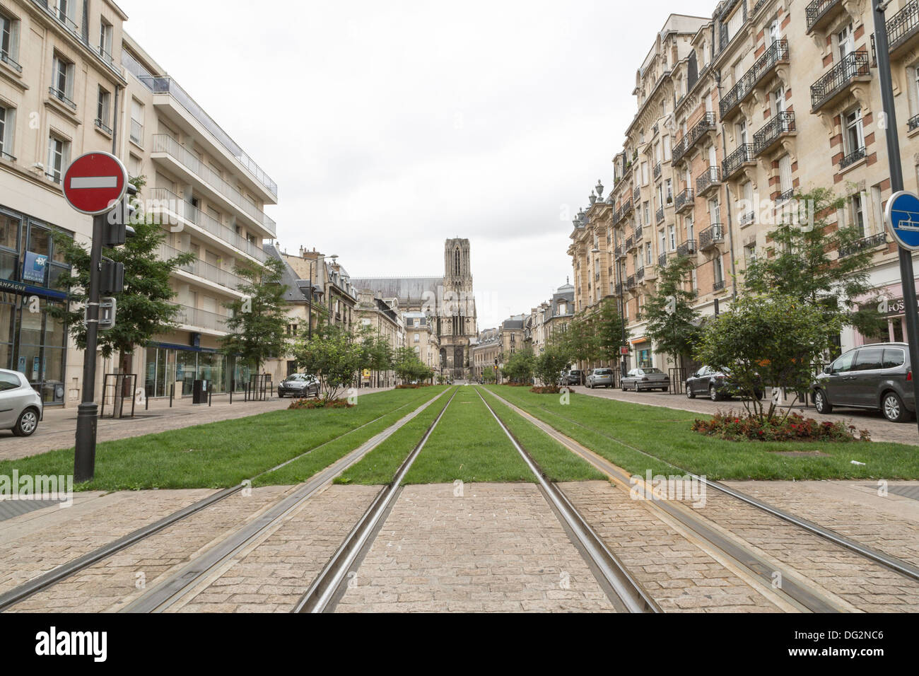 Reims tram hi-res stock photography and images - Alamy