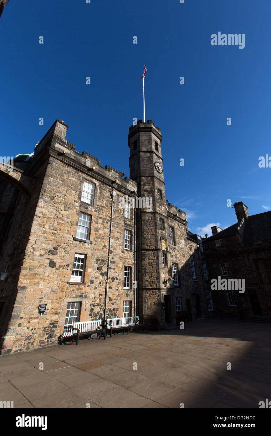 Edinburgh castle royal palace hi-res stock photography and images - Alamy