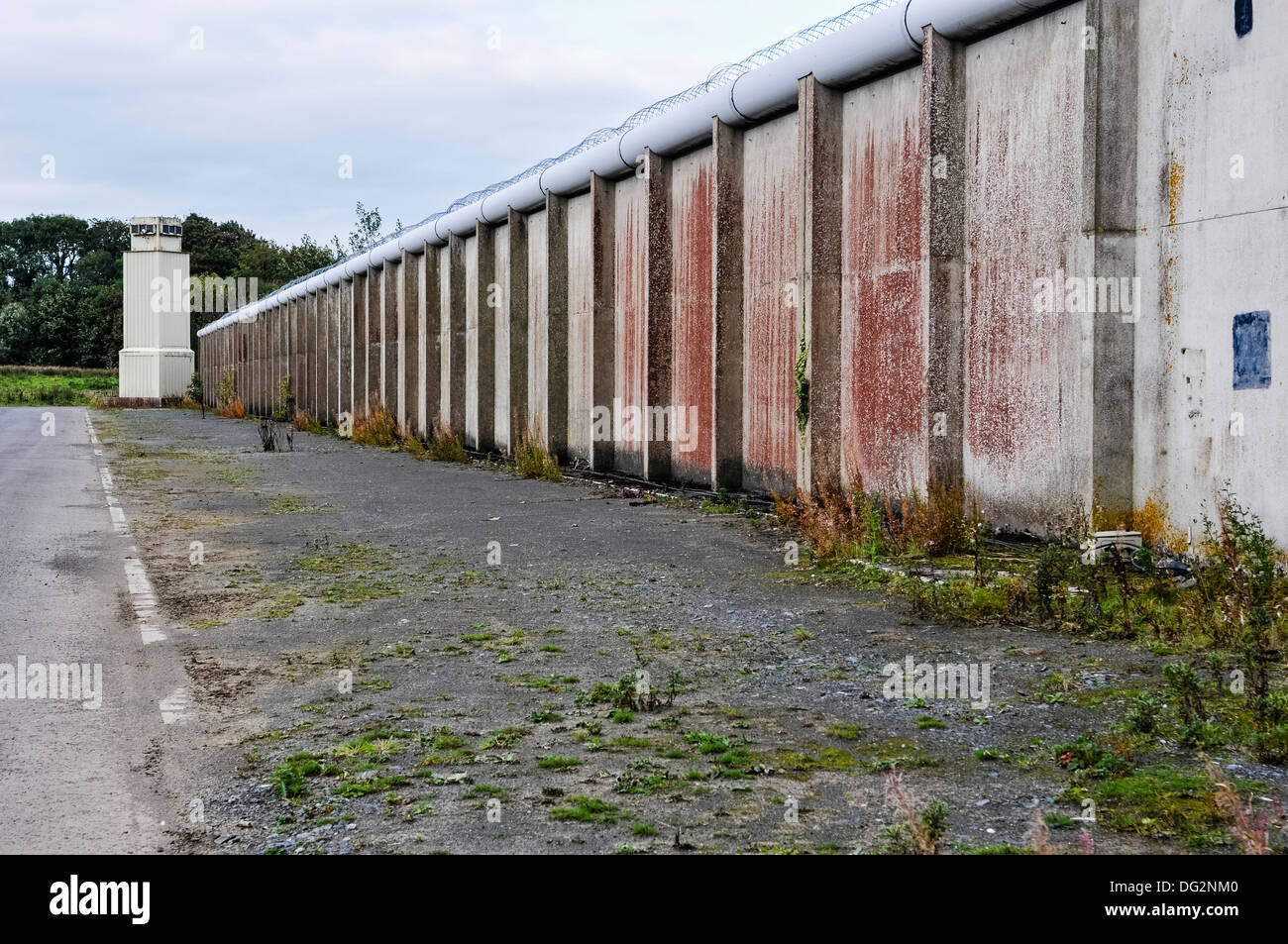 Hmp maze prison hi-res stock photography and images - Alamy