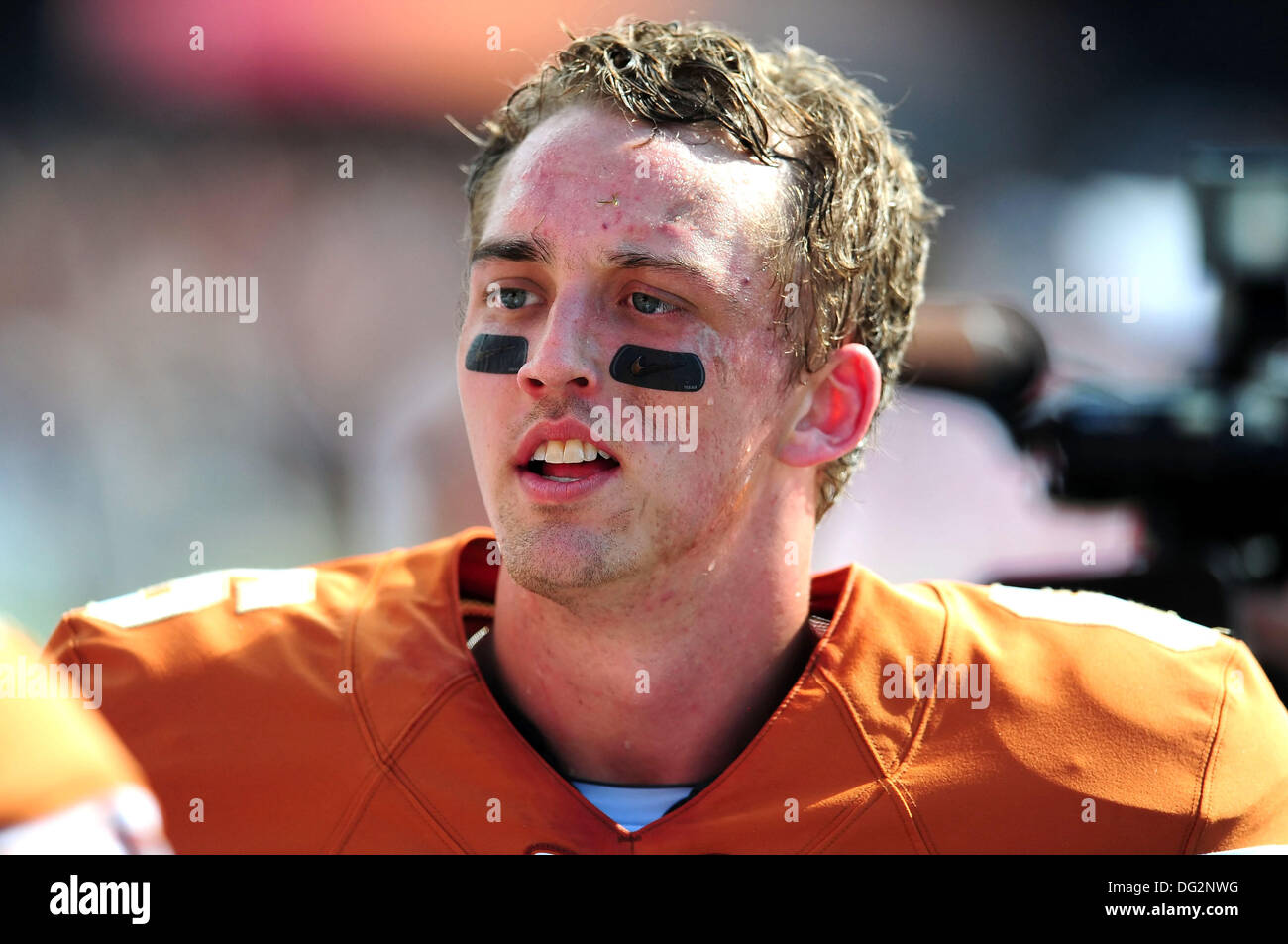 October 12, 2013 Dallas, TX.Texas Longhorns quarterback Case McCoy #6 ...