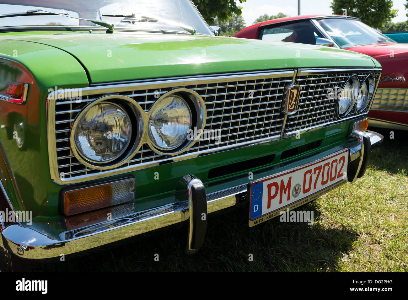 Vaz hi-res stock photography and images - Alamy