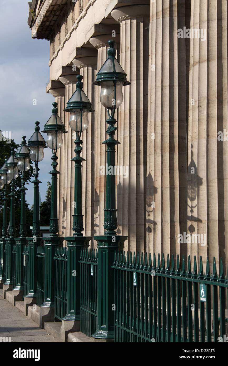 Neoclassical architecture doric column city hi-res stock photography ...