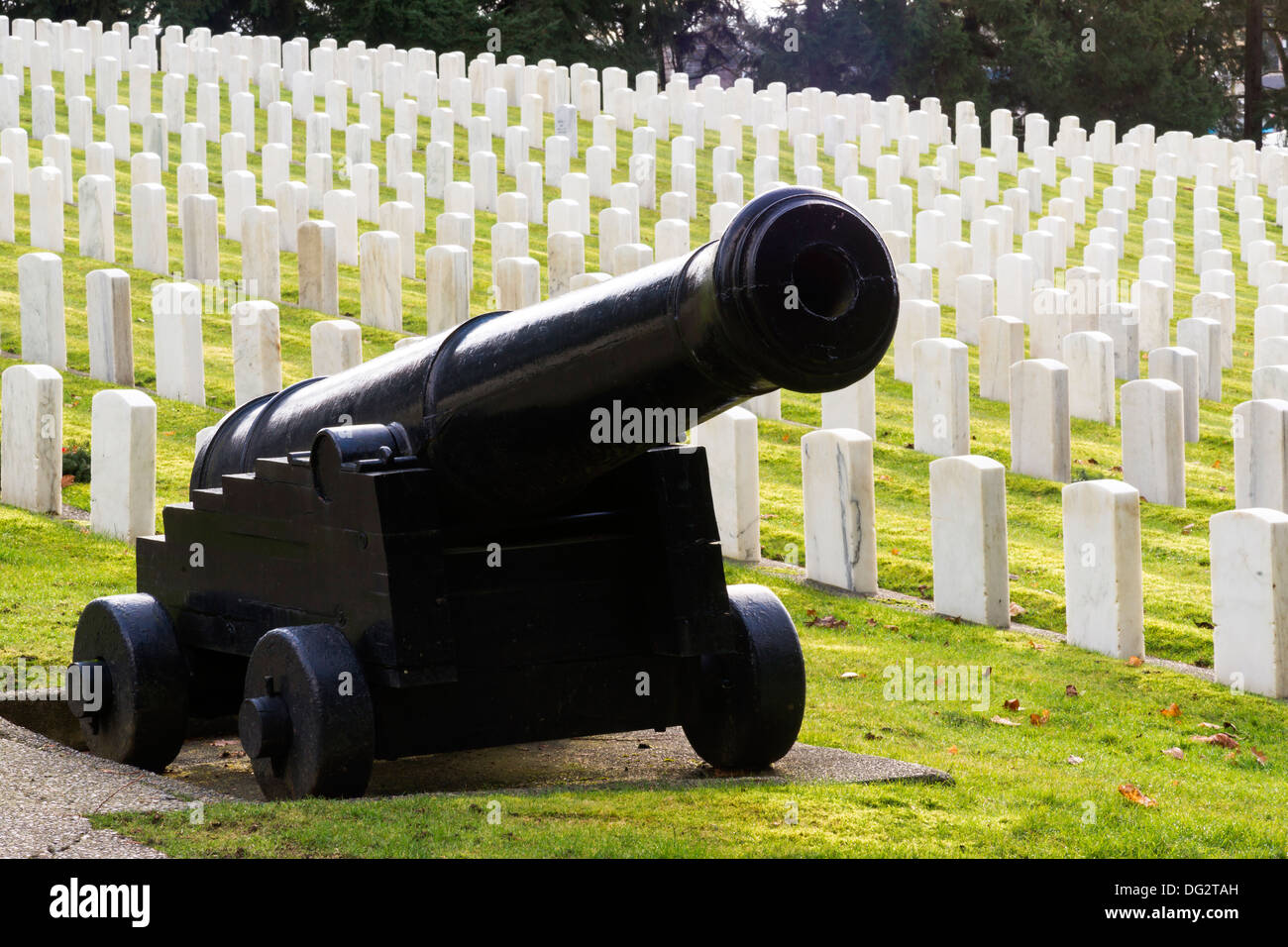 Many men have fallen in war and some are laid to rest here Stock Photo ...