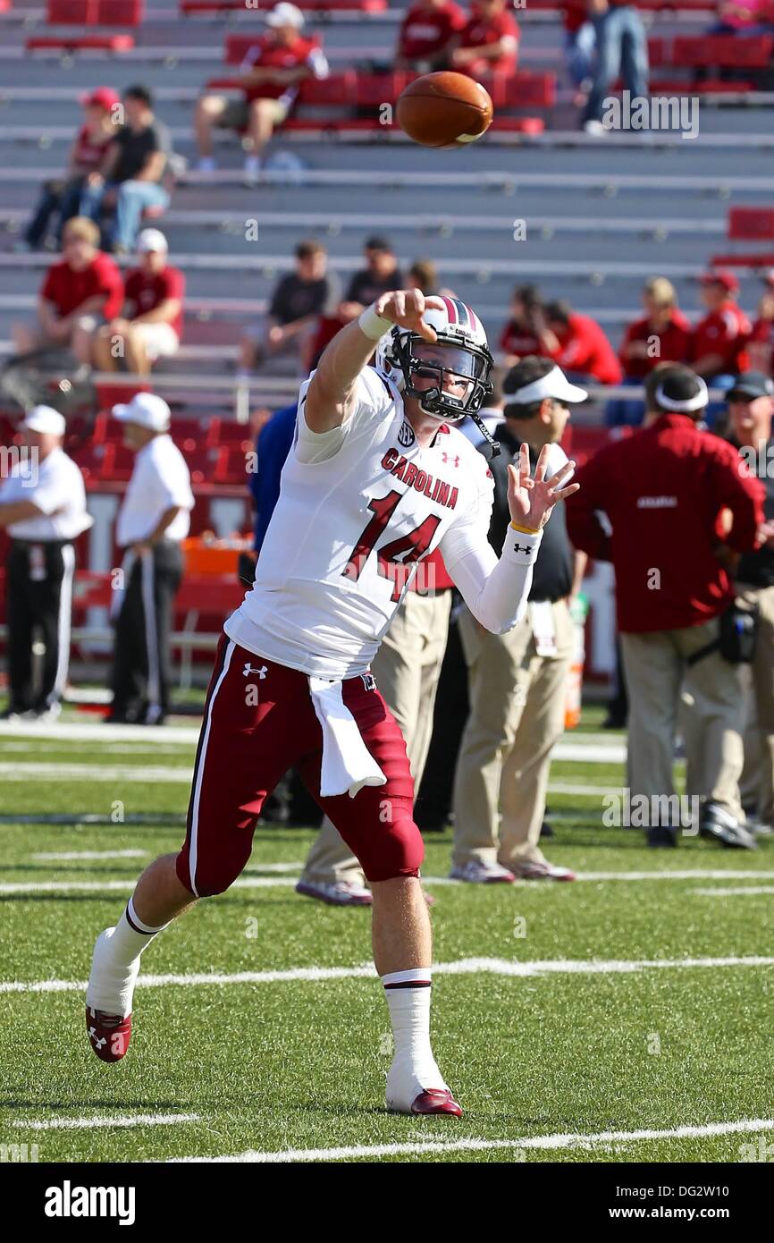 Fayetteville, AR, . 12th Oct, 2013. Gamecocks QB Connor Shaw #14 ...
