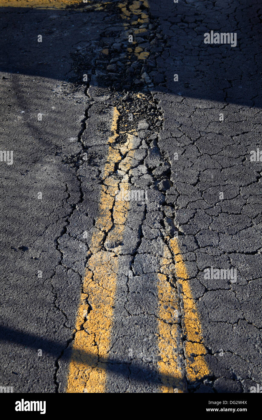 Crumbling asphalt hi-res stock photography and images - Alamy