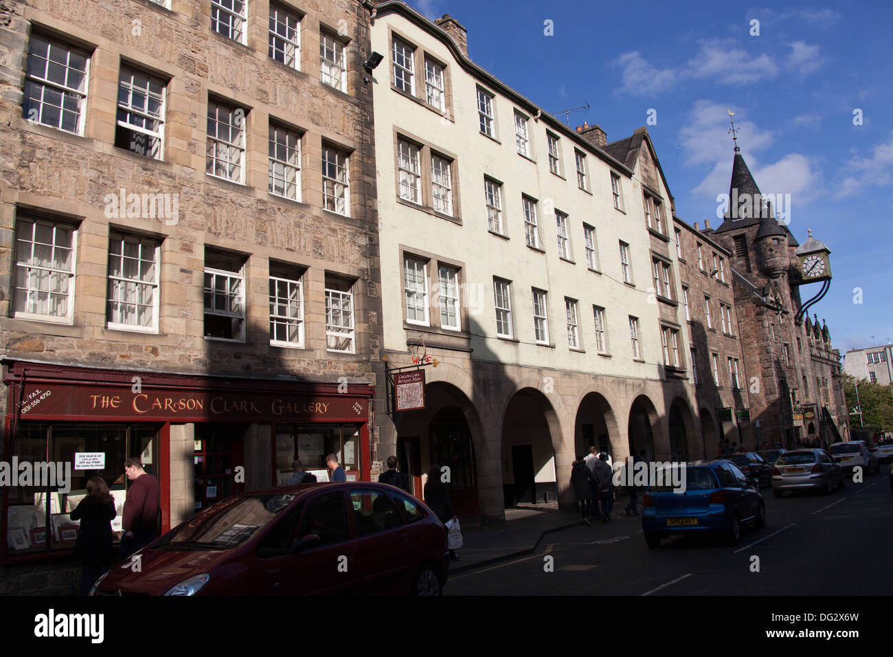 City of Edinburgh, Scotland. Canongate on Edinburgh’s Royal Mile with ...