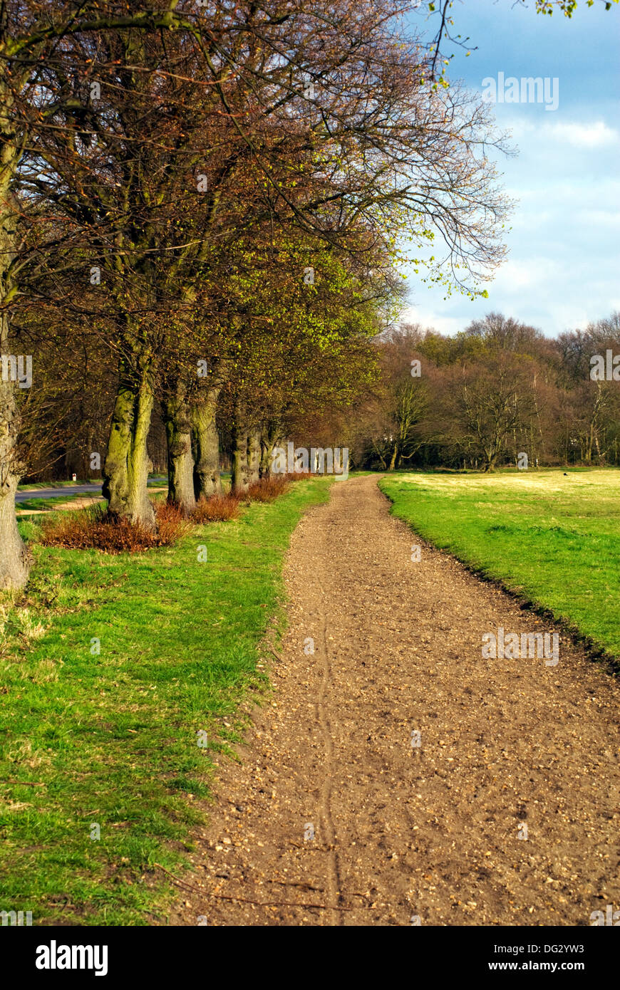 English landscape spring hi-res stock photography and images - Alamy