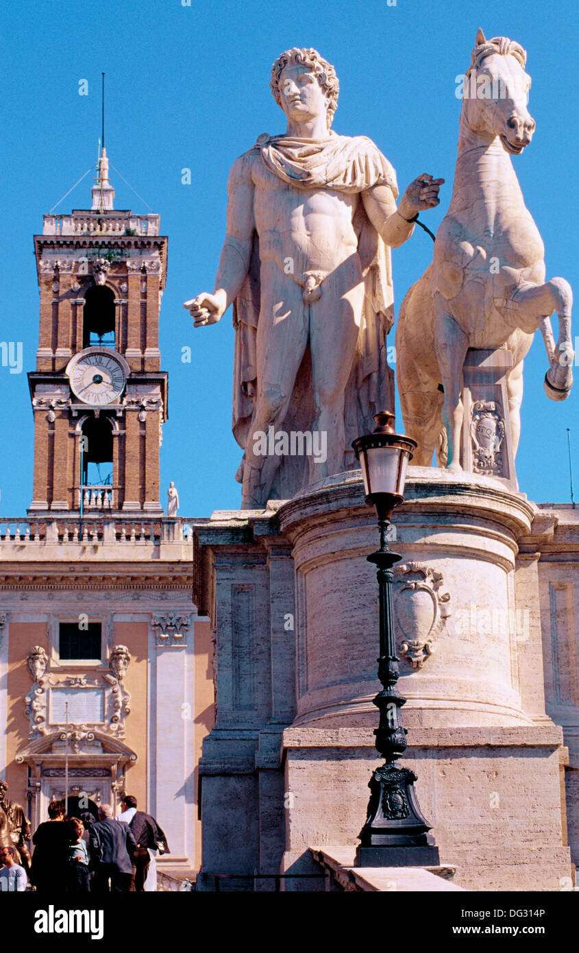 Dioscuri hi-res stock photography and images - Alamy