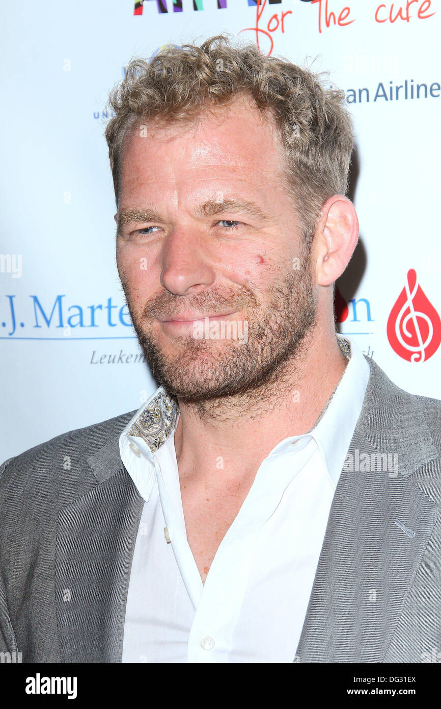 Los Angeles, California, USA. 12th Oct, 2013. Rob Wells attends T.J ...