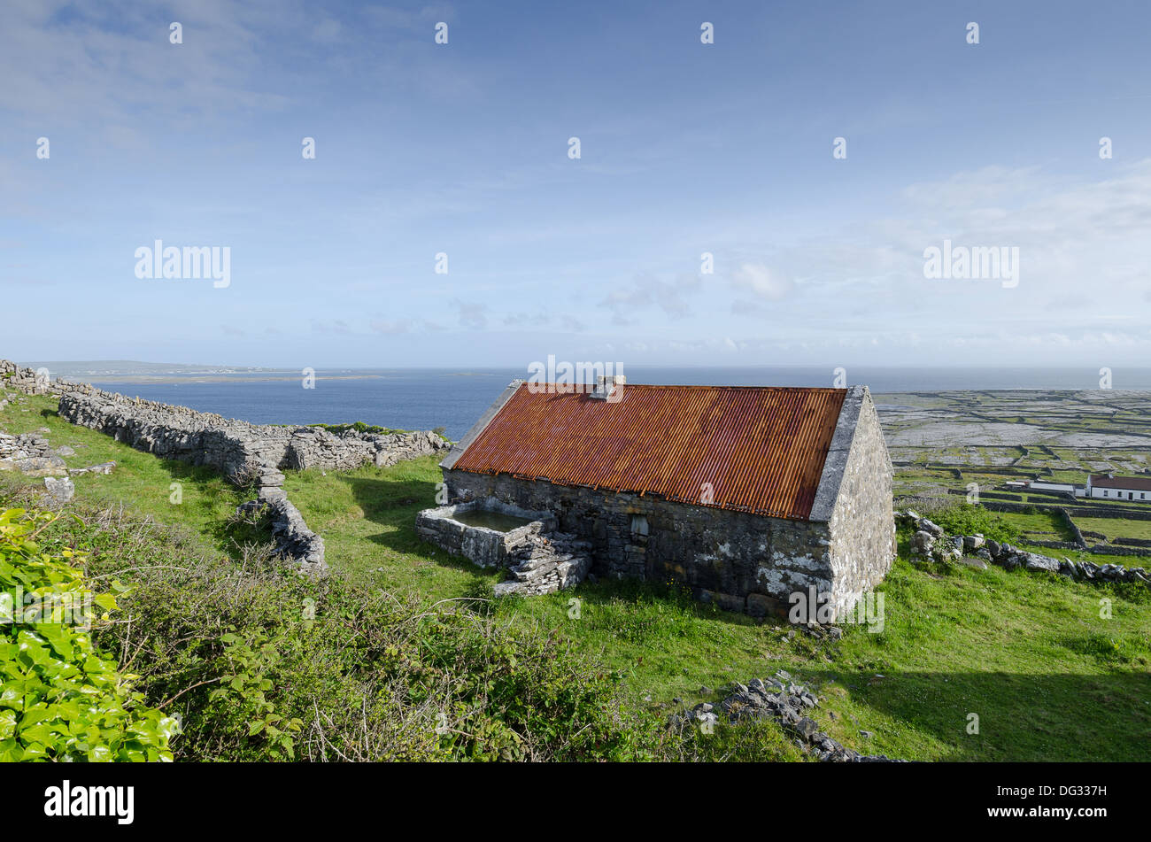 Inis meain hi-res stock photography and images - Alamy