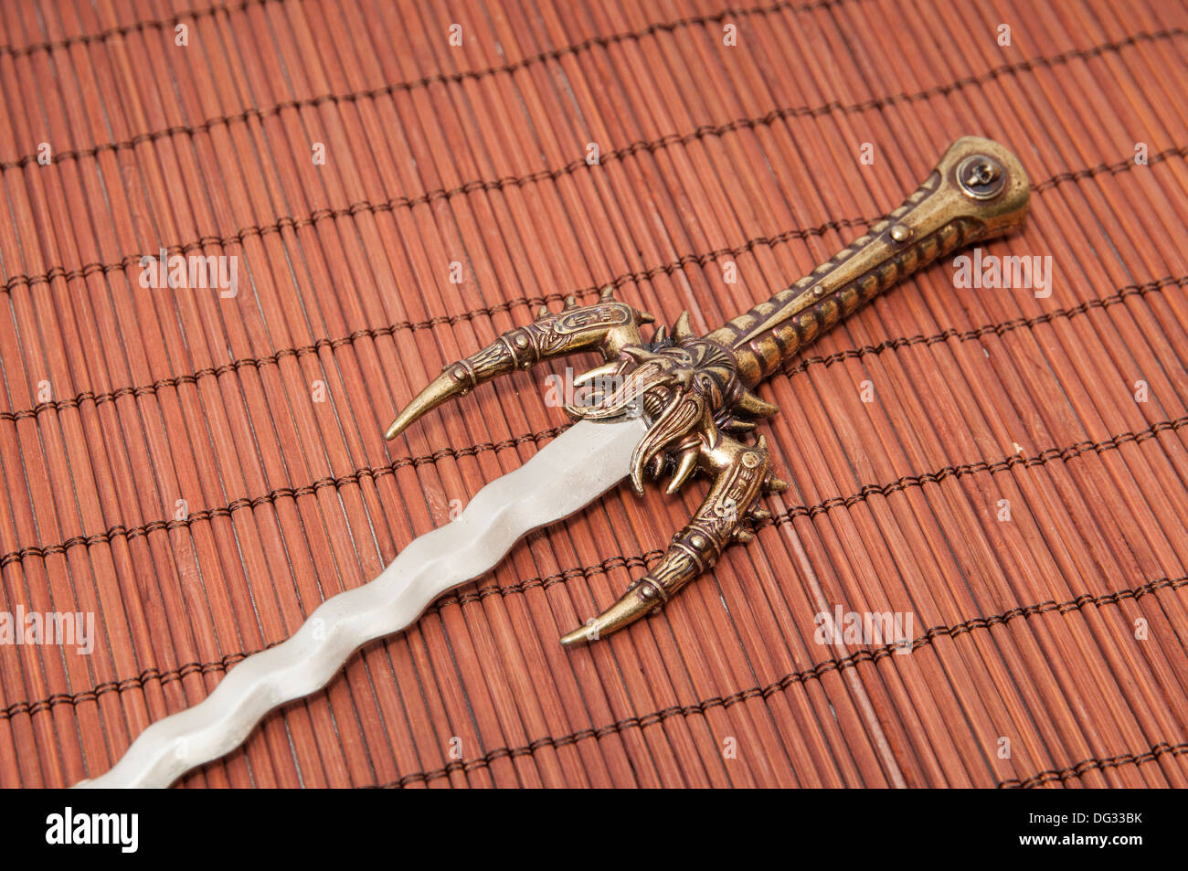 Japanese medieval weapons hi-res stock photography and images - Alamy