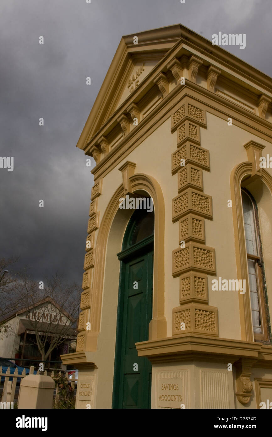 Historic bank building in Australia Stock Photo - Alamy