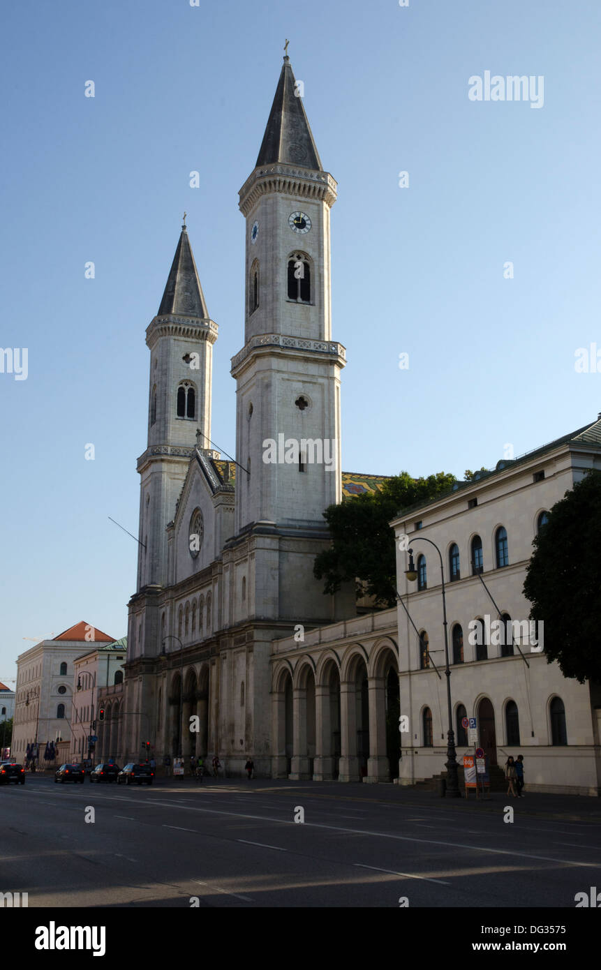 Ludwigstrasse hi-res stock photography and images - Alamy